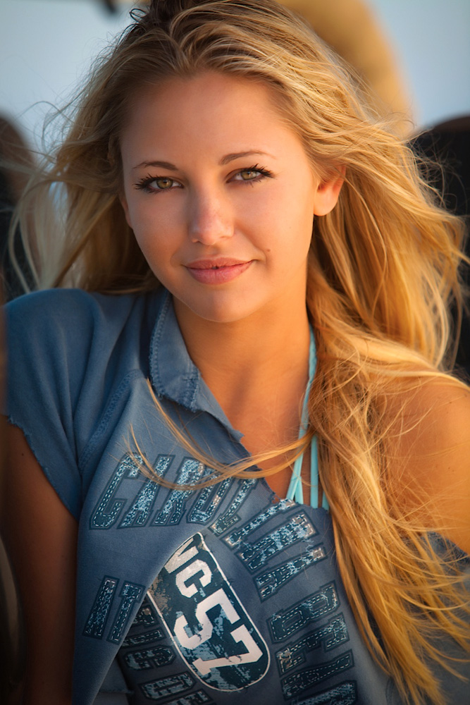 Esm Girl Logan All East Coast All The Time
